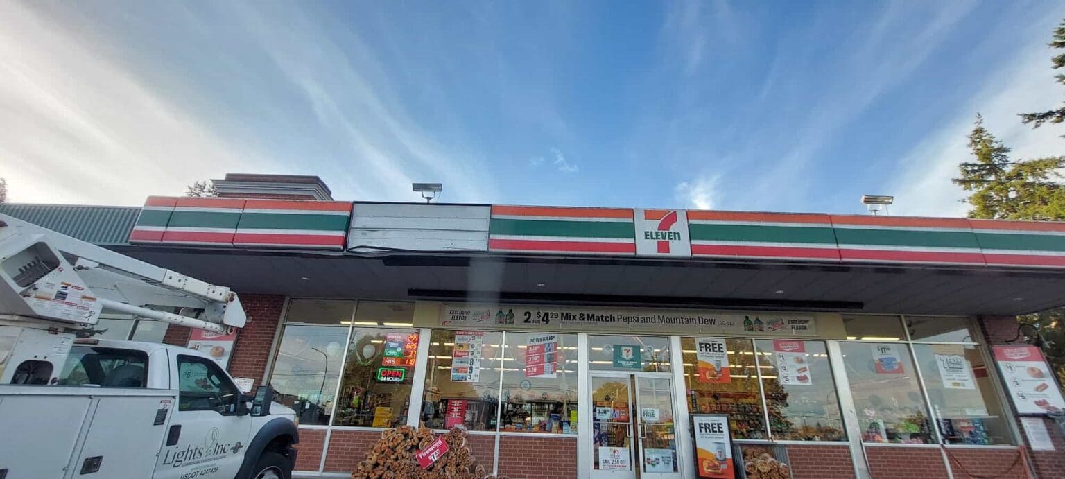 7-Eleven Signage Upgrade | Lights Inc